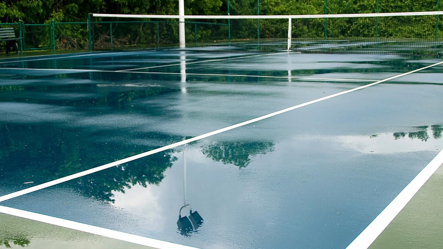How Long Does it Take Clay Tennis Courts to Dry: A Simple Guide
